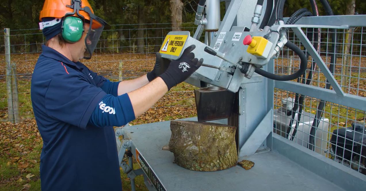 Hirepool | How to Use a Log Splitter