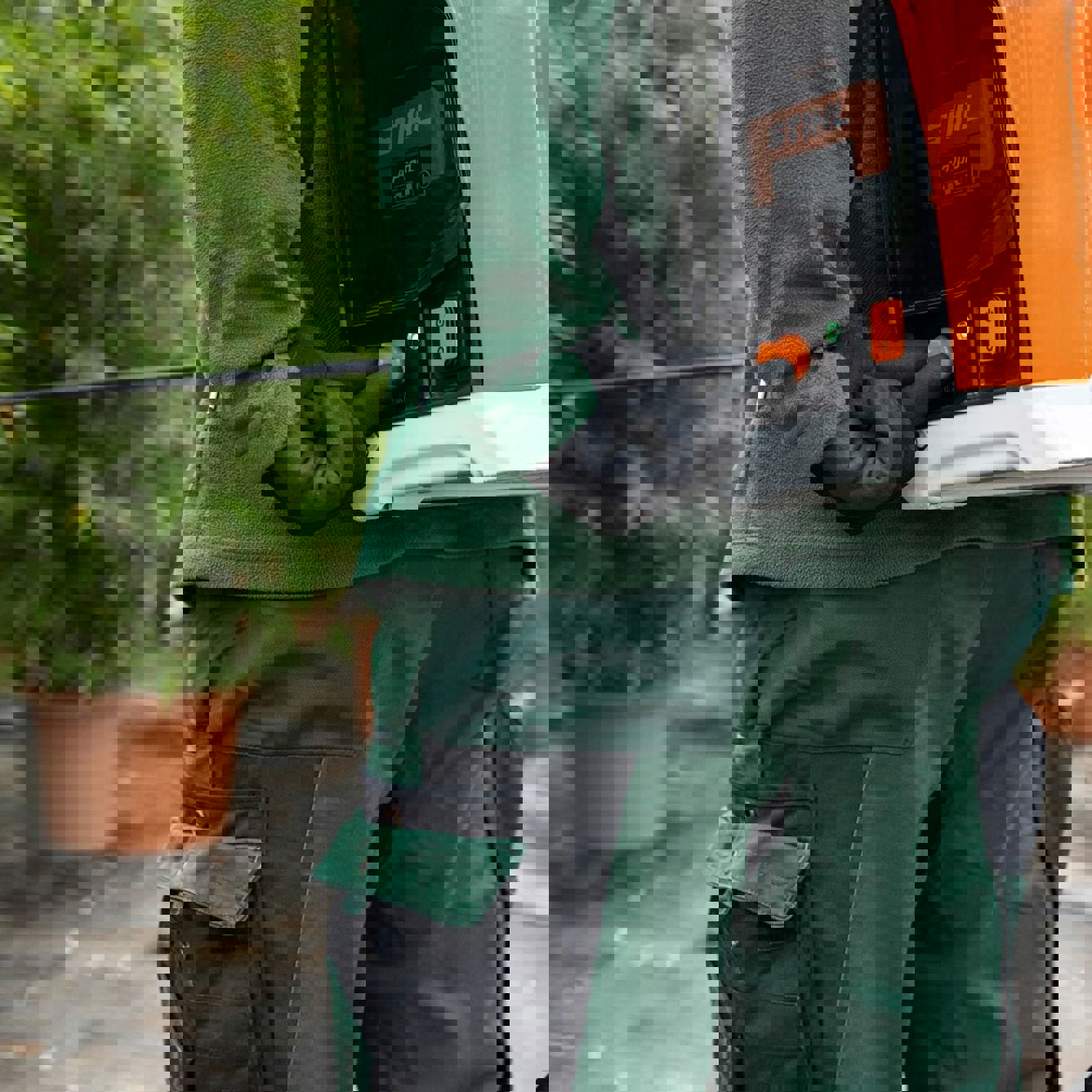 How to Re-Seed your Lawn like a Pro | Hirepool