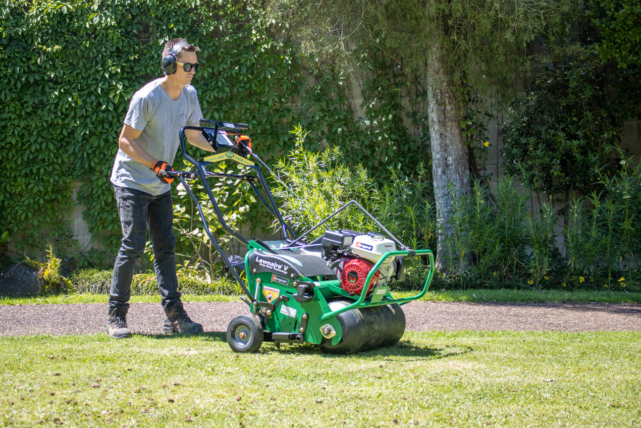 How to Re-Seed your Lawn like a Pro | Hirepool